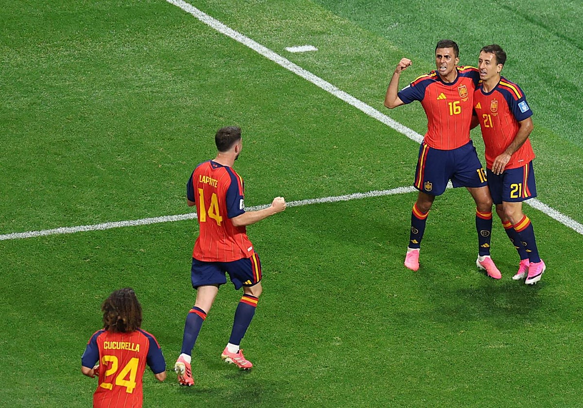 spain-national-team-s-captaincy-shift-from-morata-to-a-collegial-era